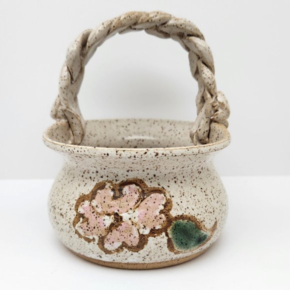 Accents | Vintage Linda Martin Handmade Stoneware Basket White Speckle ...